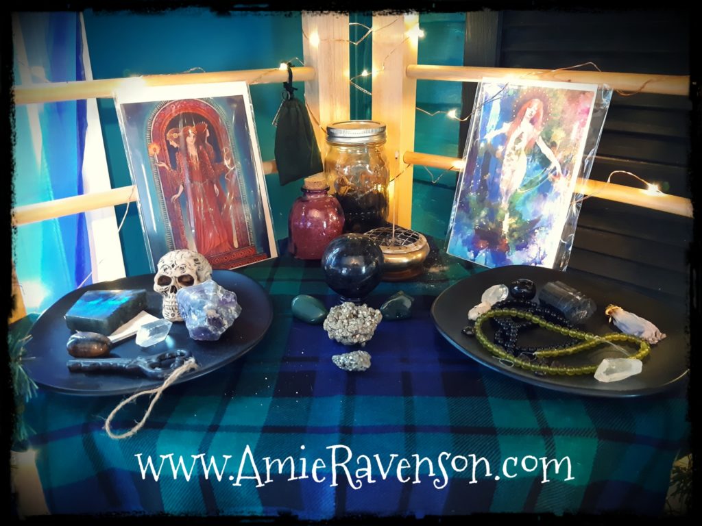 Creating a Yule or Winter Solstice Altar - Amie Ravenson